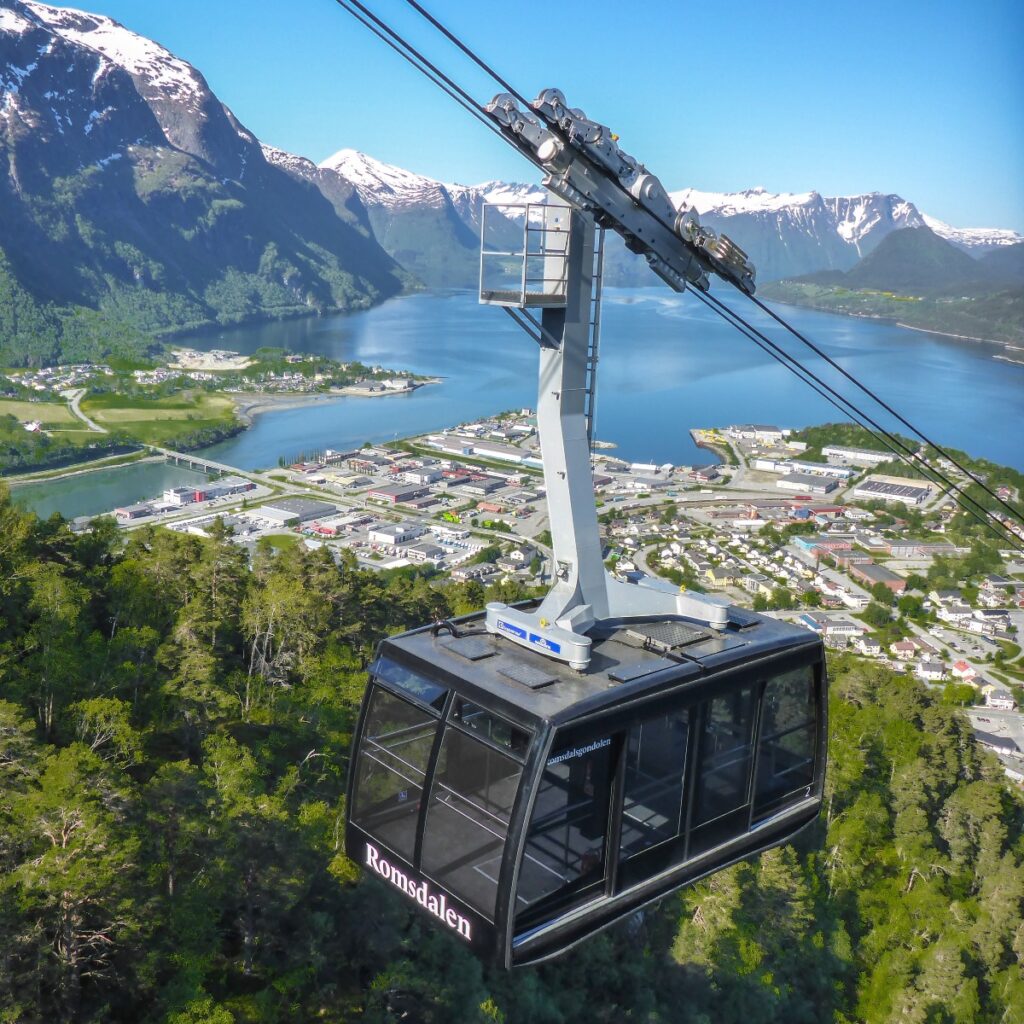 Reversible Aerial Tramways - Doppelmayr Group