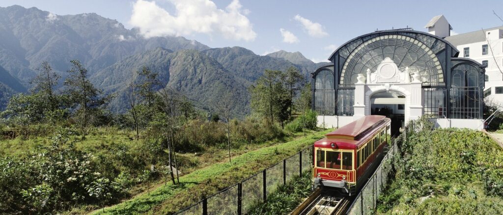 Funicular Railway Cabins - Doppelmayr Group