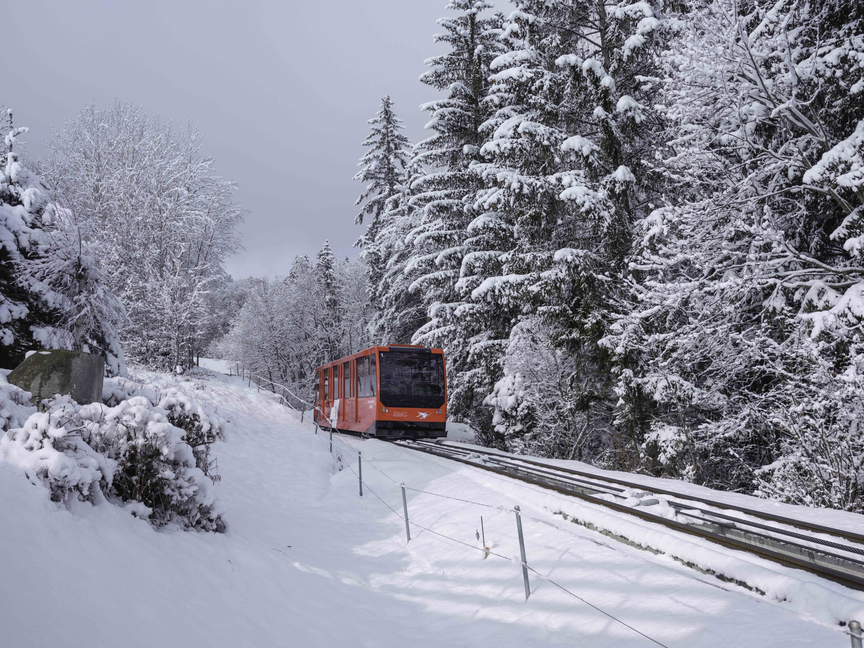 Funicular uses innovative energy storage system - Doppelmayr Group