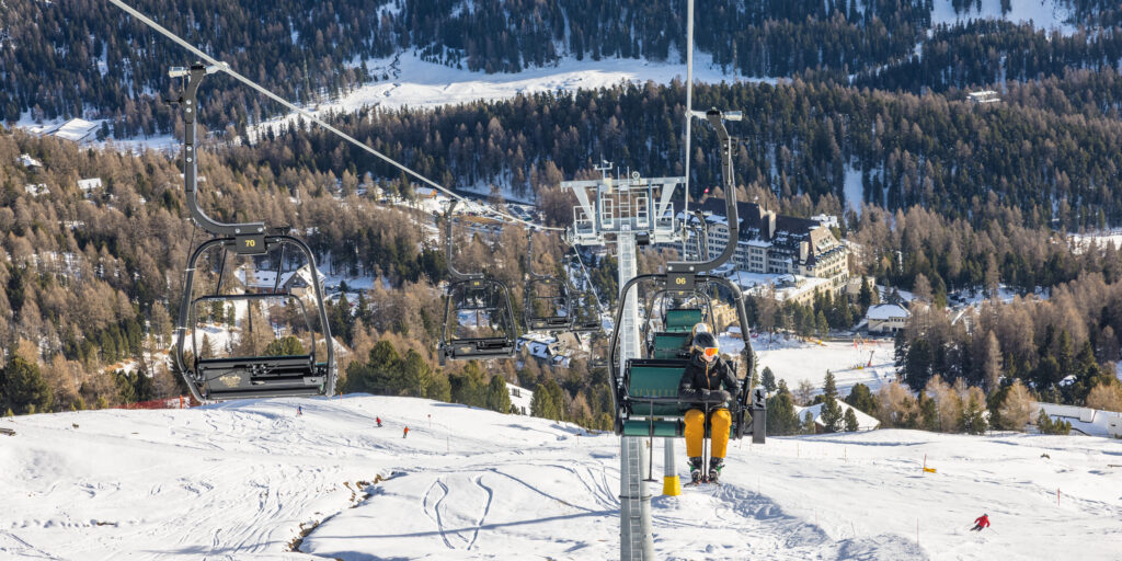 St. Moritz: Lift combines the modern with the traditional - Doppelmayr ...
