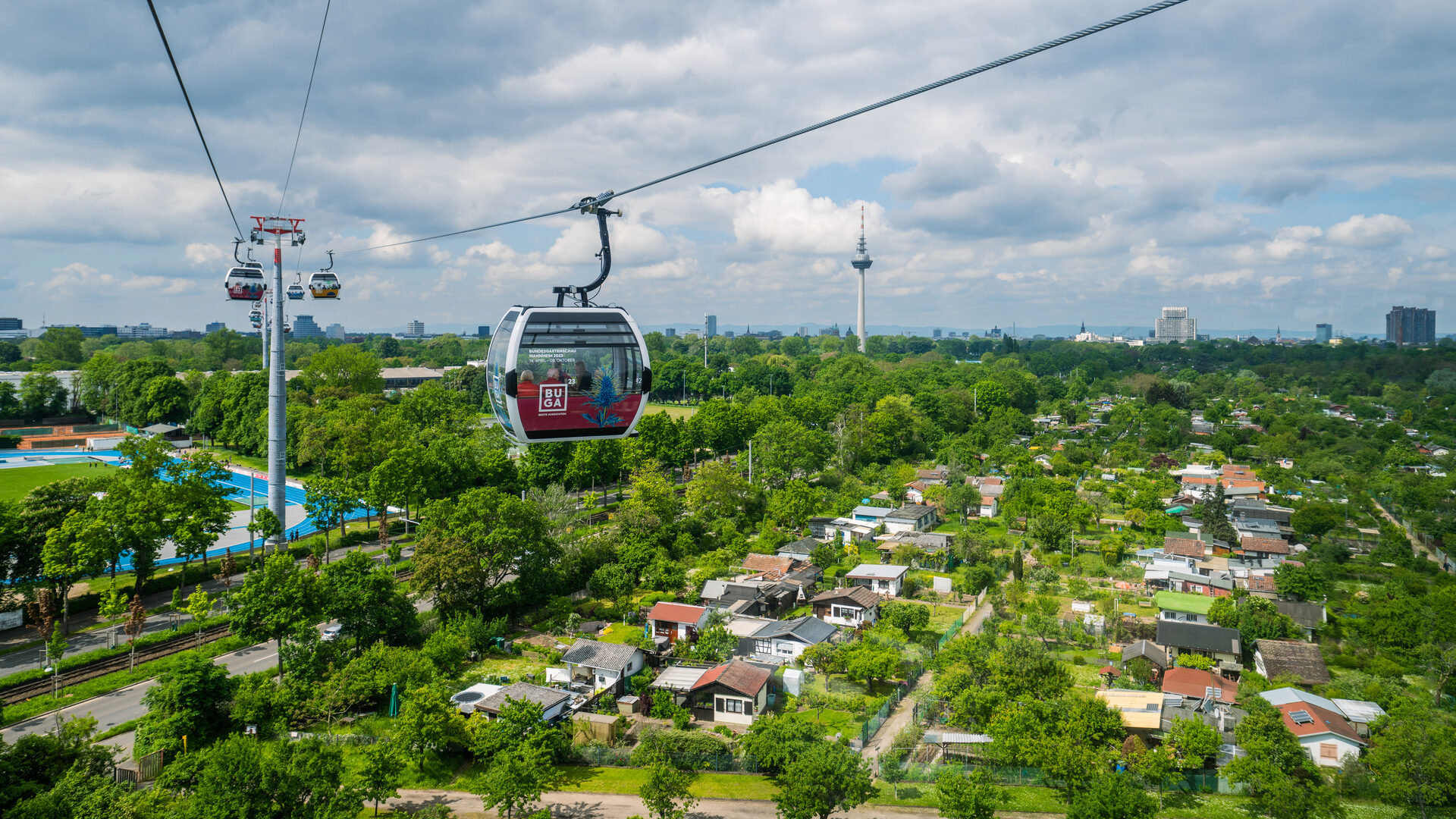 Doppelmayr-Seilbahn verbindet Ausstellungsparks der BUGA in Mannheim