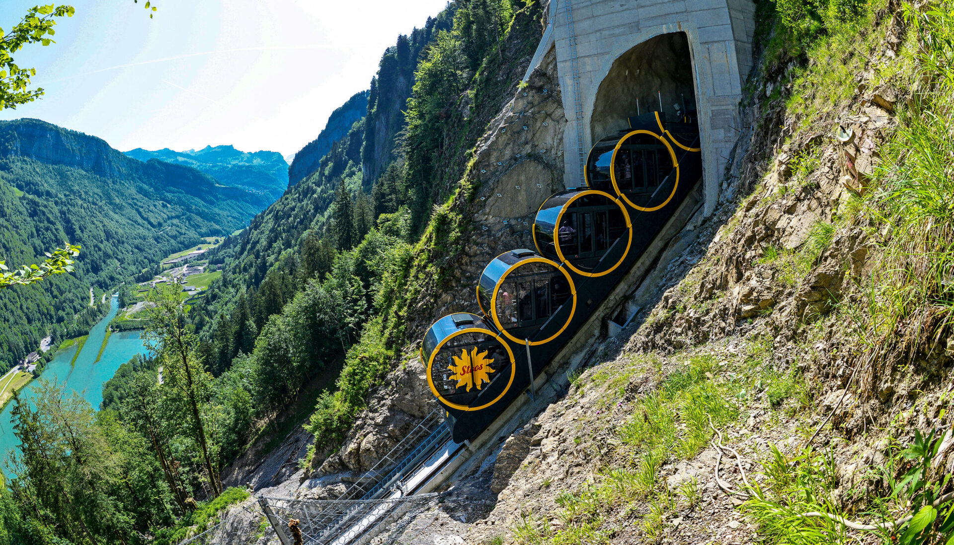 Stoosbahn - Steilste Standseilbahn der Welt - Doppelmayr Gruppe