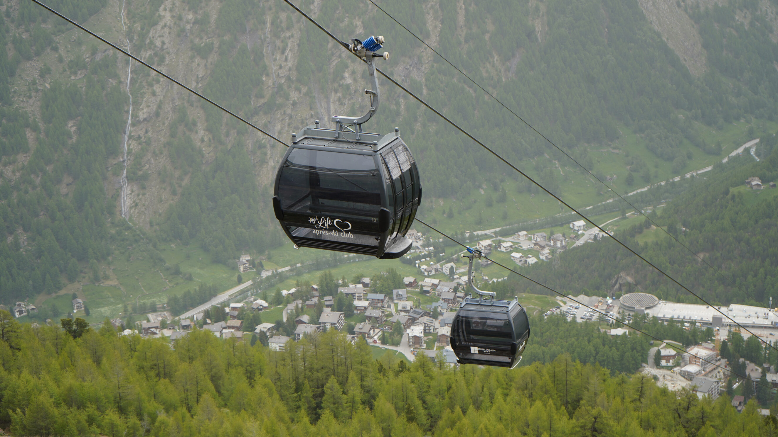 Modernization of two ropeway installations in Saas-Fee - Doppelmayr Group