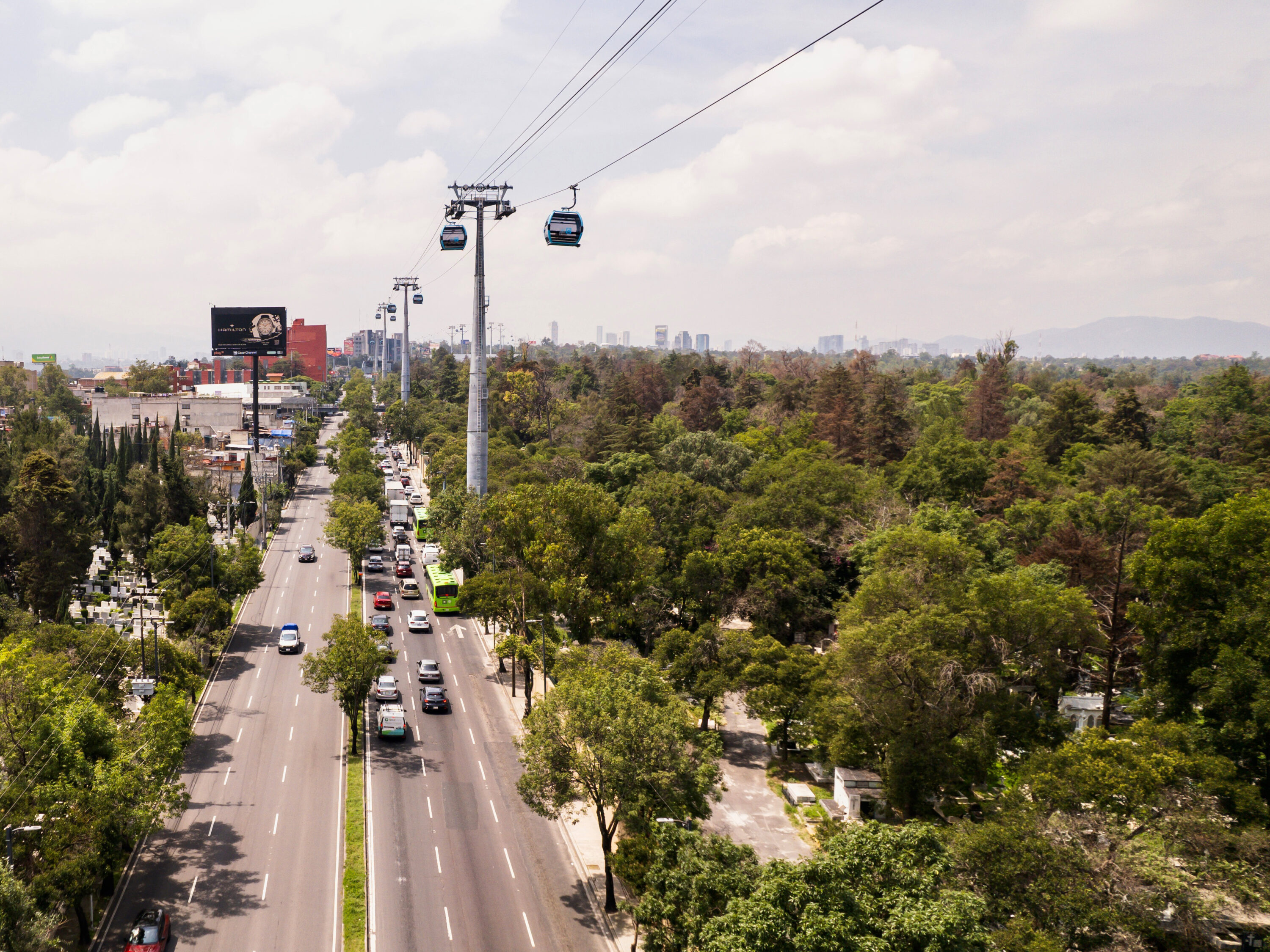 La Ciudad de México inaugura el teleférico urbano Cablebús Línea 3 ...