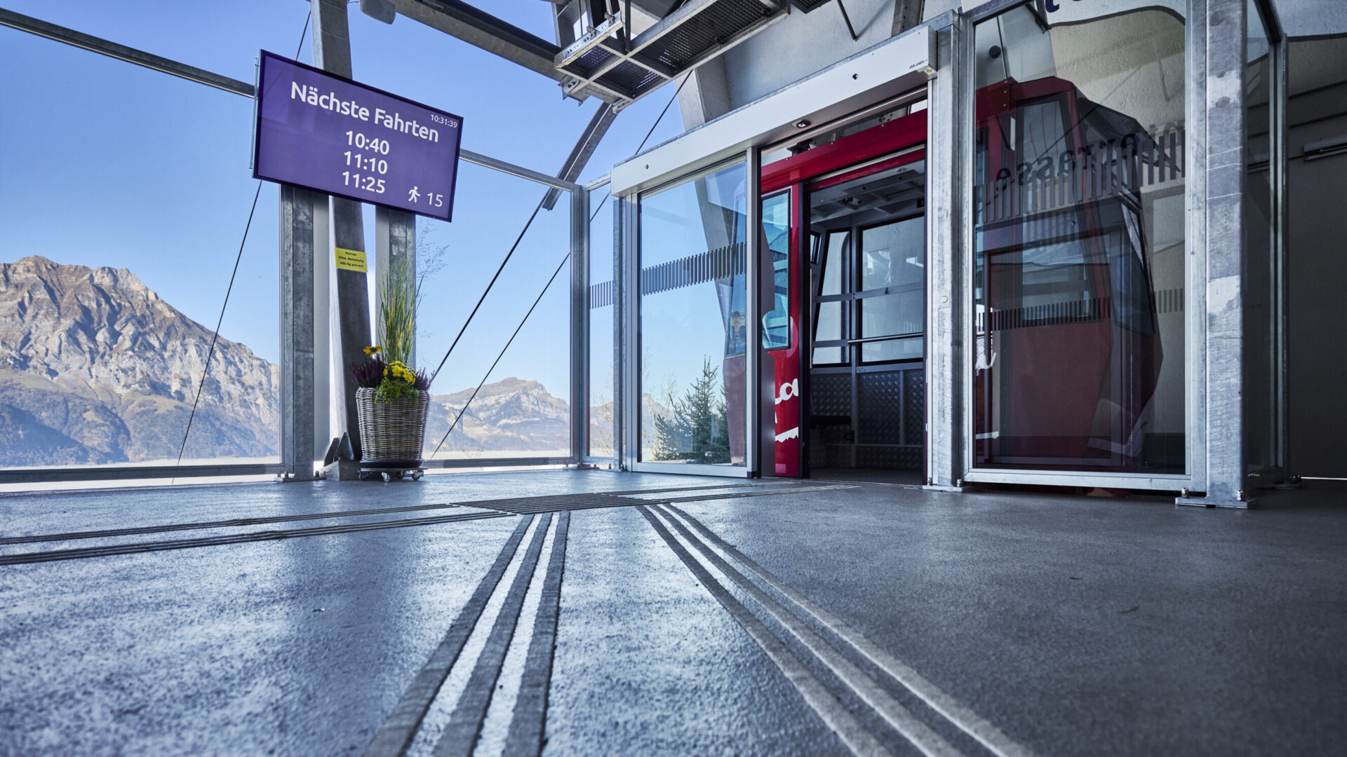 Accessibility and automation for the Schattdorf-Haldi aerial tramway - Doppelmayr Group
