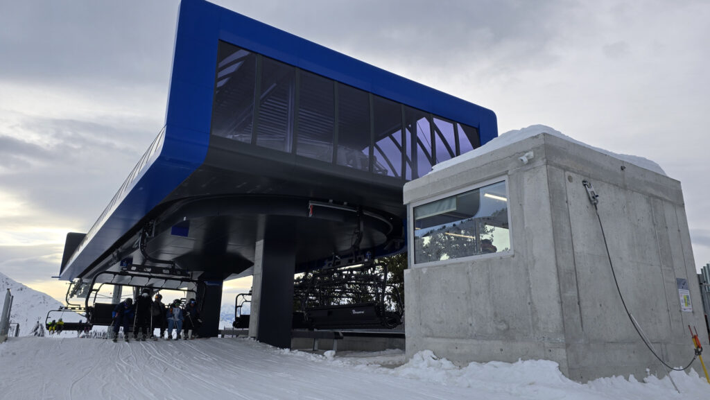 Two new cable car installations opened in Valais, Switzerland ...
